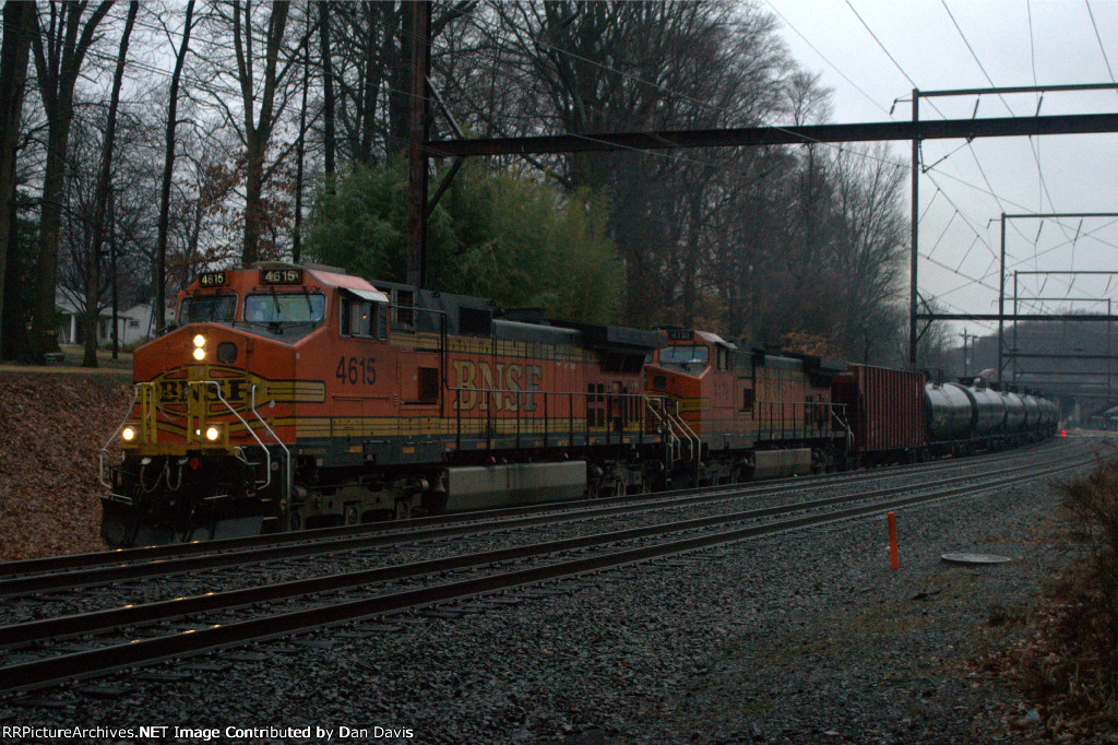 BNSF C44-9W 4615 leads K041-14